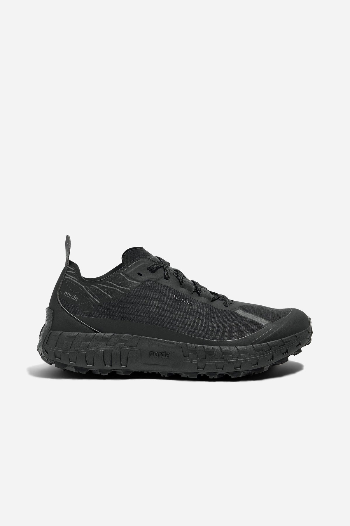 Norda 001A M Stealth Black