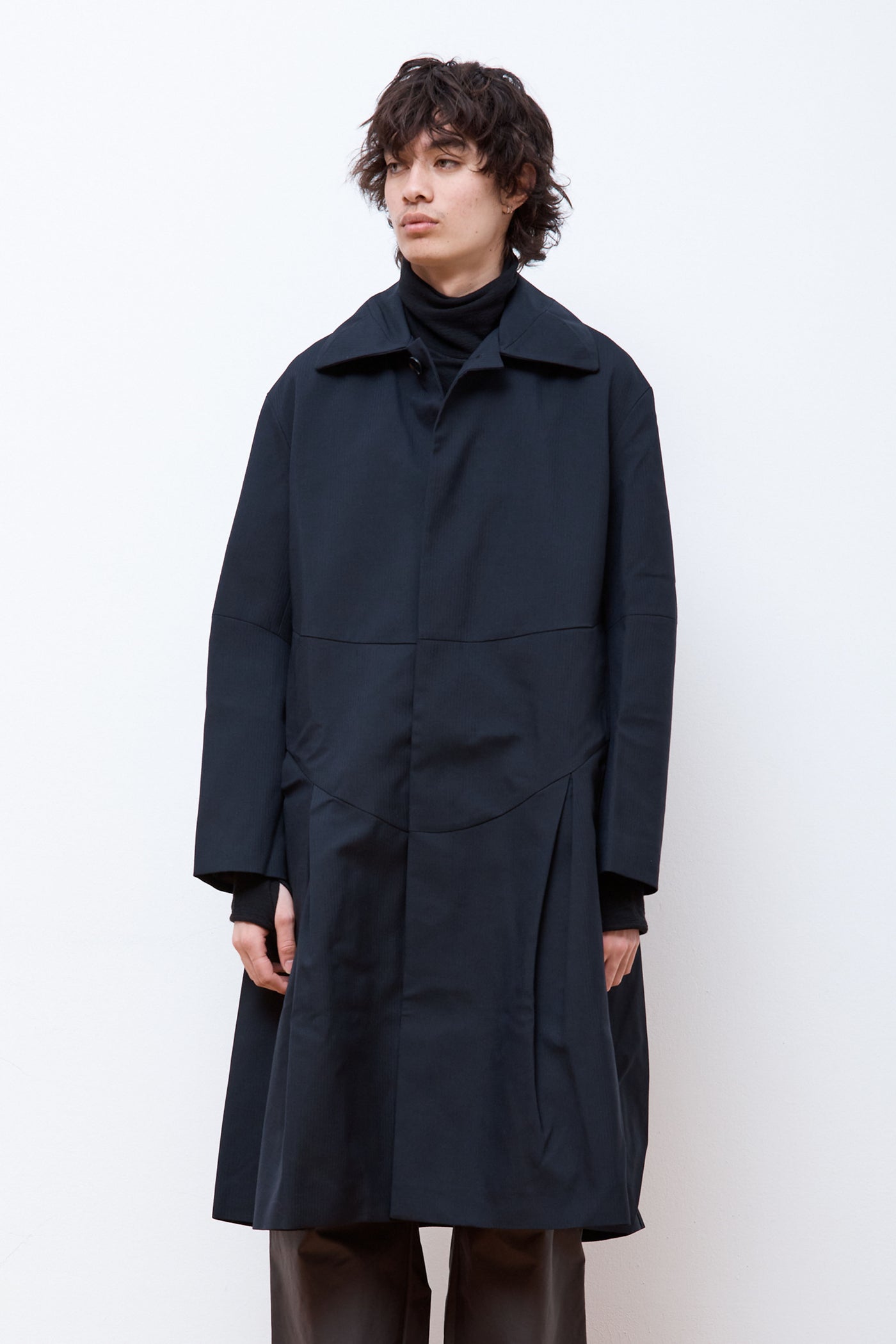 Pet-Tree-Kor Resonance Pleat Coat Dark Navy
